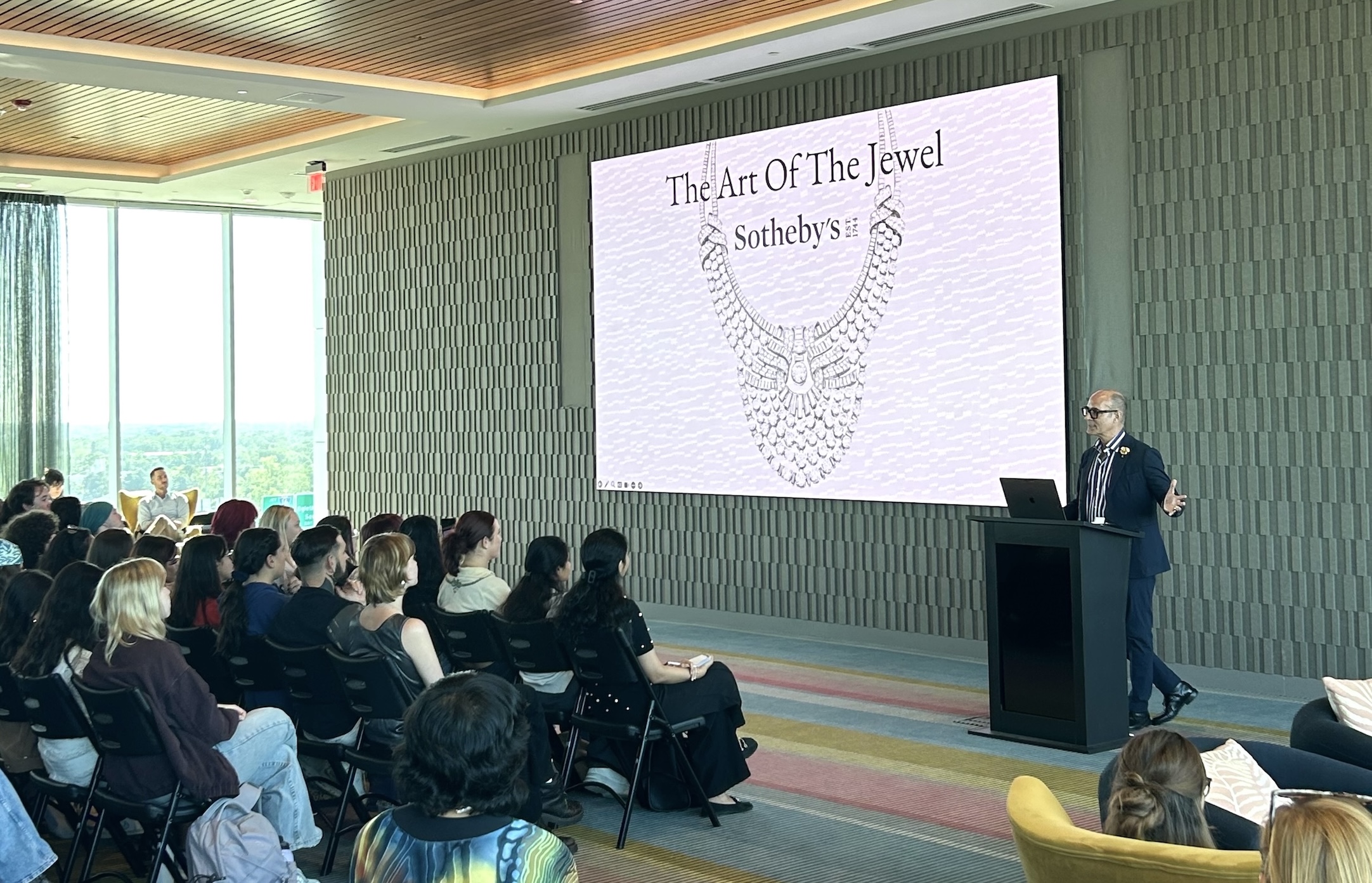 Sotheby's Everett shines bright | SCAD.edu